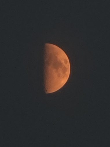 Smokey Moon - SkySpy Photos, Images, Video